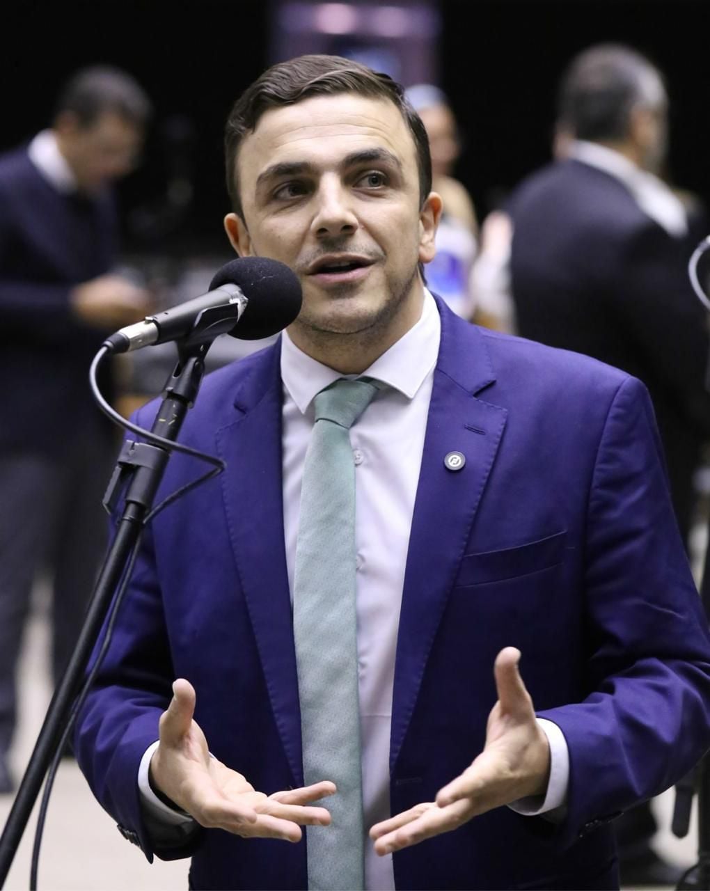 Novas regras da CNH devem beneficiar milhões de brasileiros, diz Aliel ...